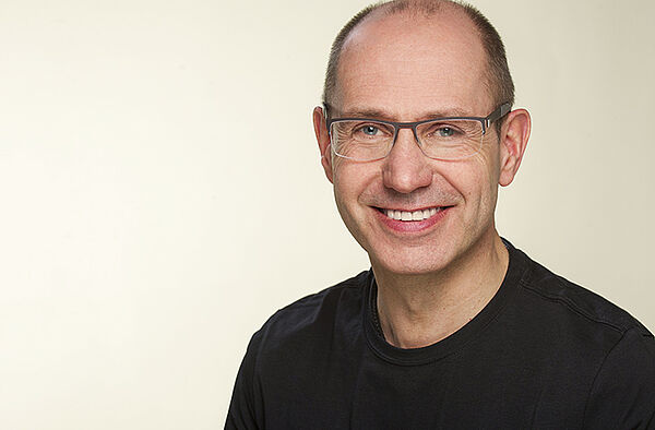 Zahnarztpraxis Detmold Dr. Nordloh Dr. Lay: Dr. Günther Lay